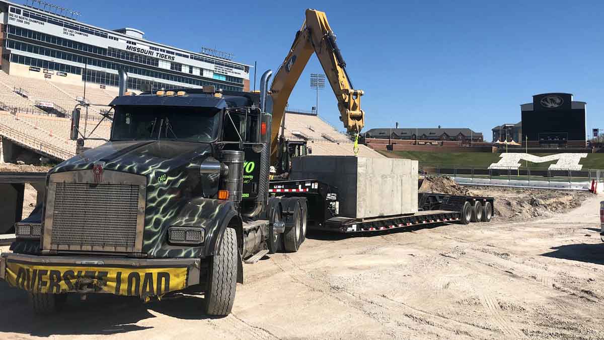 Heavy Duty Truck Cargo Services, Columbia MO, I-70 | 573-449-3336